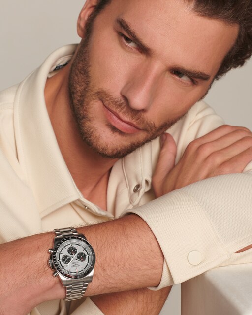 CONQUEST CHRONOGRAPH 自動巻、ステンレススティールとセラミック、silver Matt With Black ...