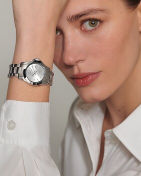 Conquest Quartz watch 29.5mm Sunray silver, L33764766 | Longines US