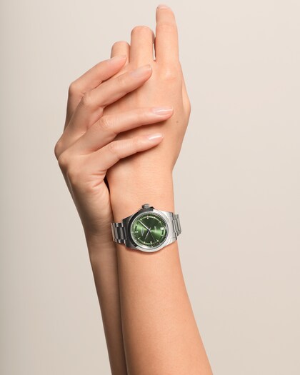 Conquest Automatic watch 34mm Sunray green, L34304076 | Longines US