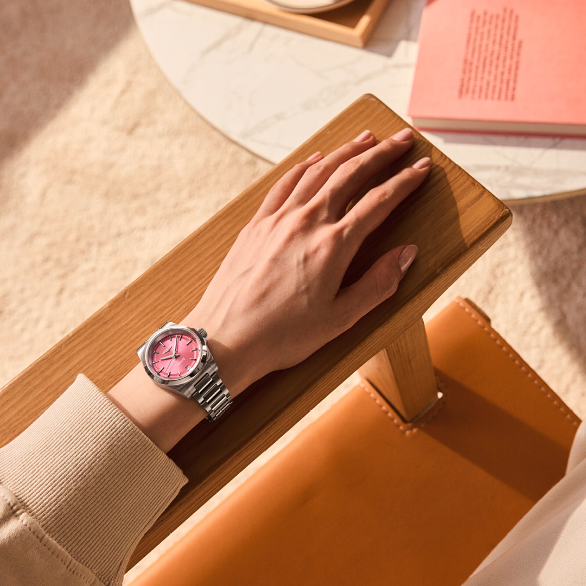 Conquest Automatic watch 34mm Sunray pink, L34304996 | Longines US