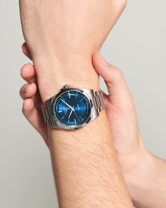 CONQUEST | Ø 41.00 mm, Sunray Blue | L3.830.4.92.6 | LONGINES US