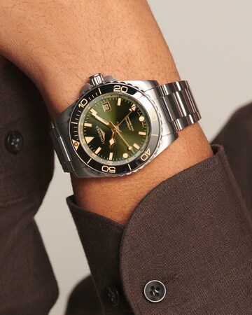 HYDROCONQUEST GMT Automatic, Stainless Steel And Ceramic Bezel, Sunray ...