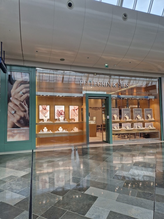 Pellegrin & Fils σε MARSEILLE, Centre Commercial Les Terrasses du Port ...